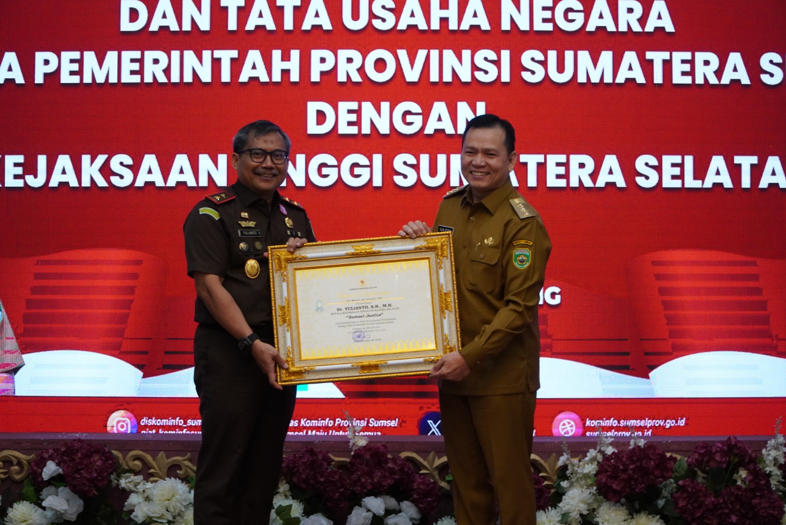 MEMORANDUM OF UNDERSTANDING ANTARA KEJATI SUMSEL BERSAMA PEMPROV SUMSEL DAN PEMBERIAN ...